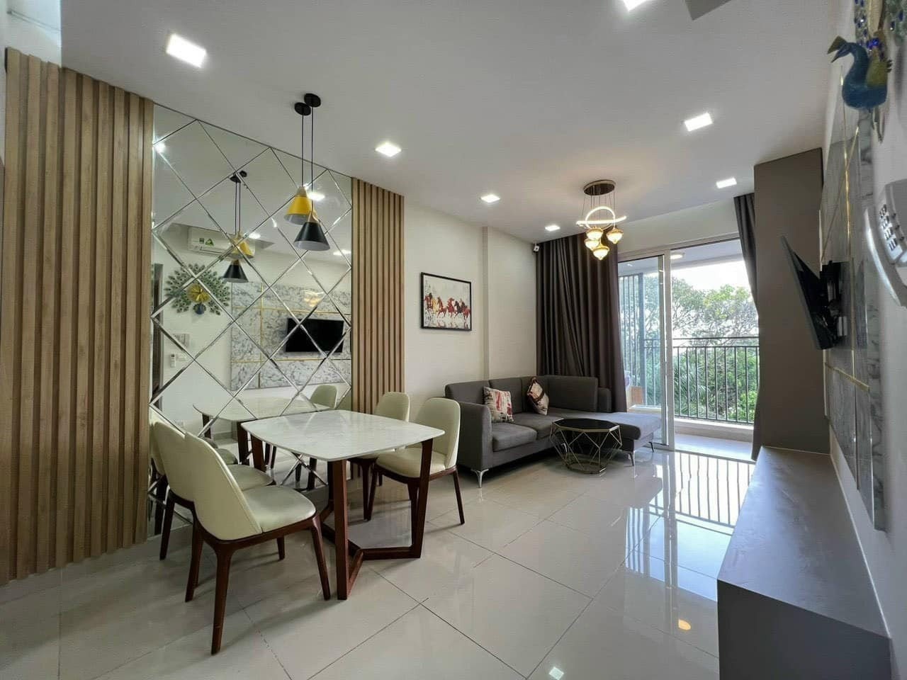 Căn Hộ 2PN Lê Quang Định 1,61 tỷ View Hồ Bơi, nội thất sẵn, sổ riêng ...